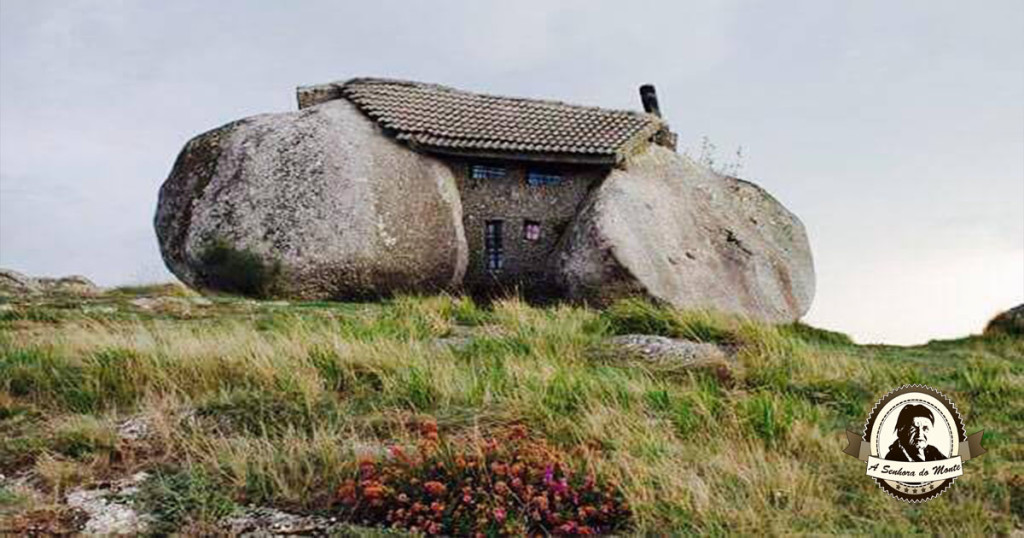 Casa do Penedo